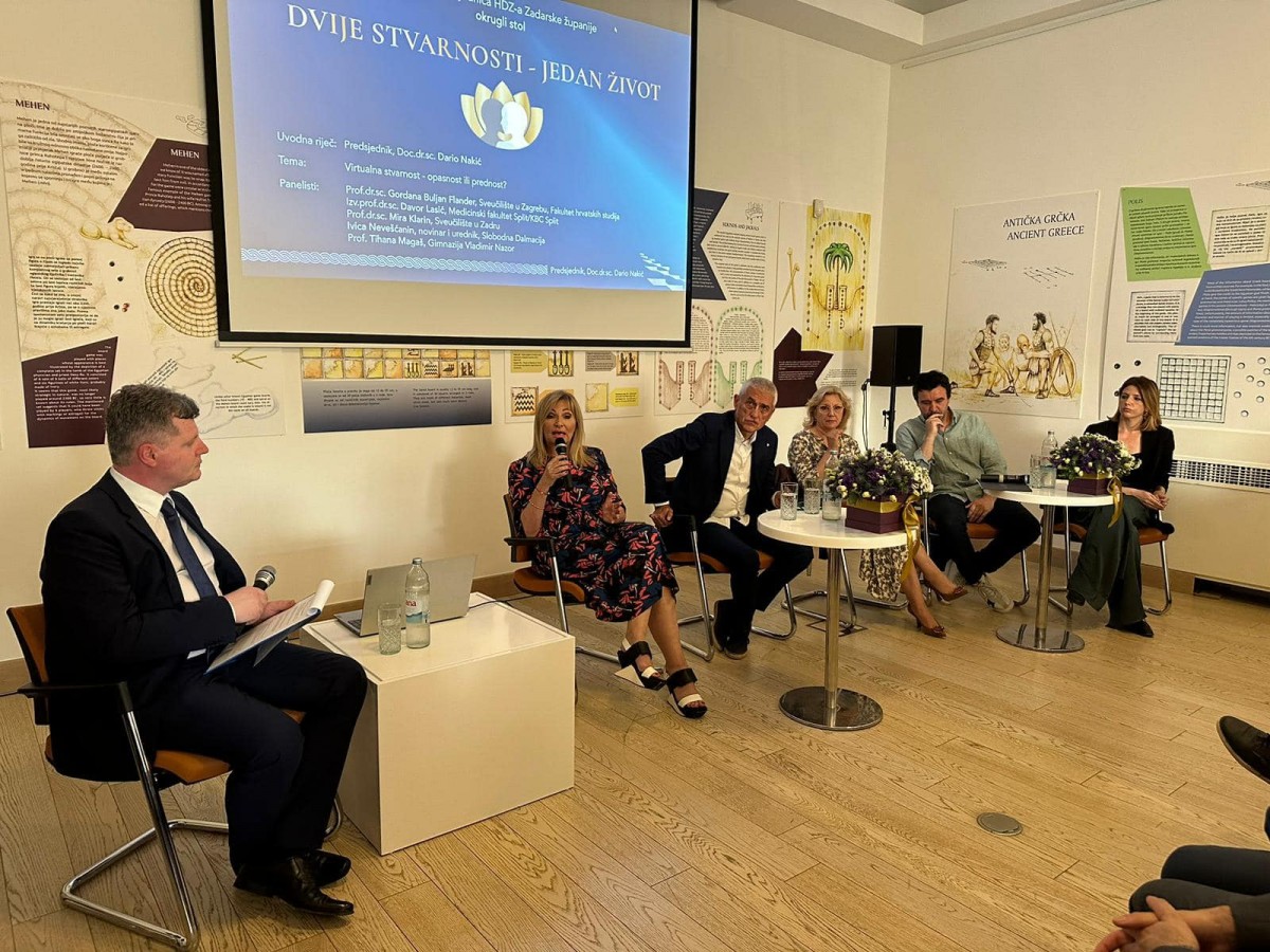 Akademska zajednica organizirala okrugli stol “Dvije stvarnosti – jedan ...