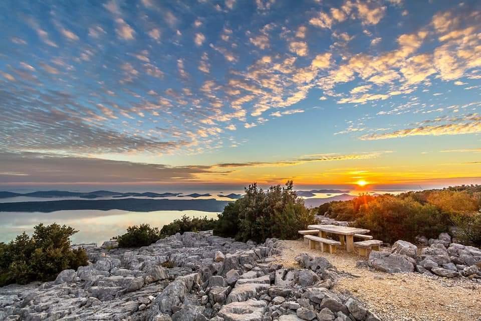 ZADARSKO ZALEĐE, BUKOVICA I RAVNI KOTARI BUDUĆNOST SU TURISTIČKOG ...